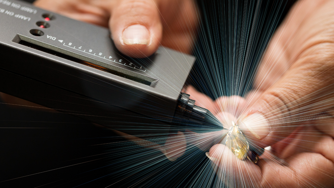 Do Lab Diamonds Pass a Diamond Tester? – Greis Jewelers